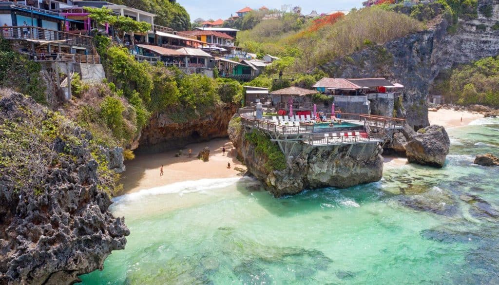 13 Beautiful Beaches in Uluwatu