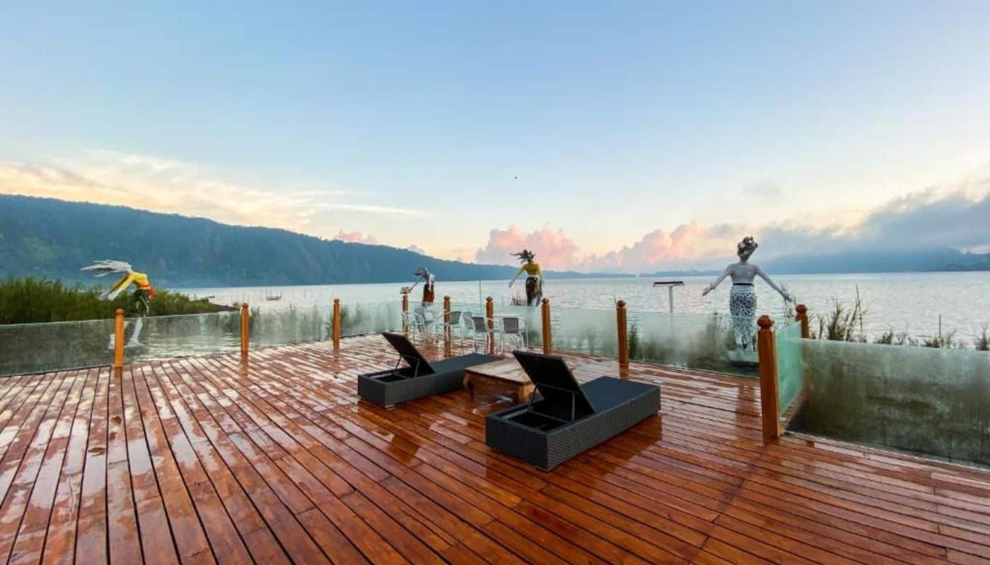 4 MAGICAL Lakes in Bali to Check Out