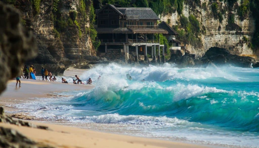 14 BEST Places to Go Surfing in Bali