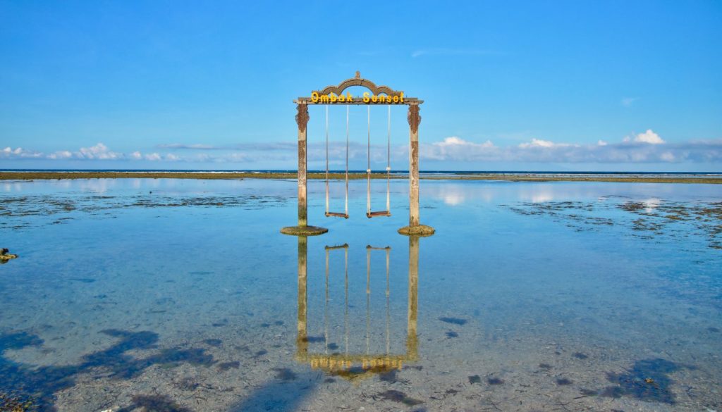 4 BEAUTIFUL Sea Swings in Bali