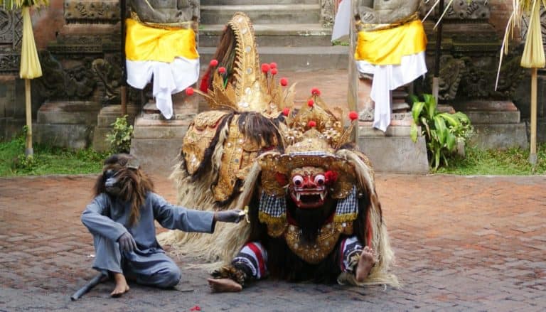 A FULL GUIDE to Traditional Balinese Barong Dance