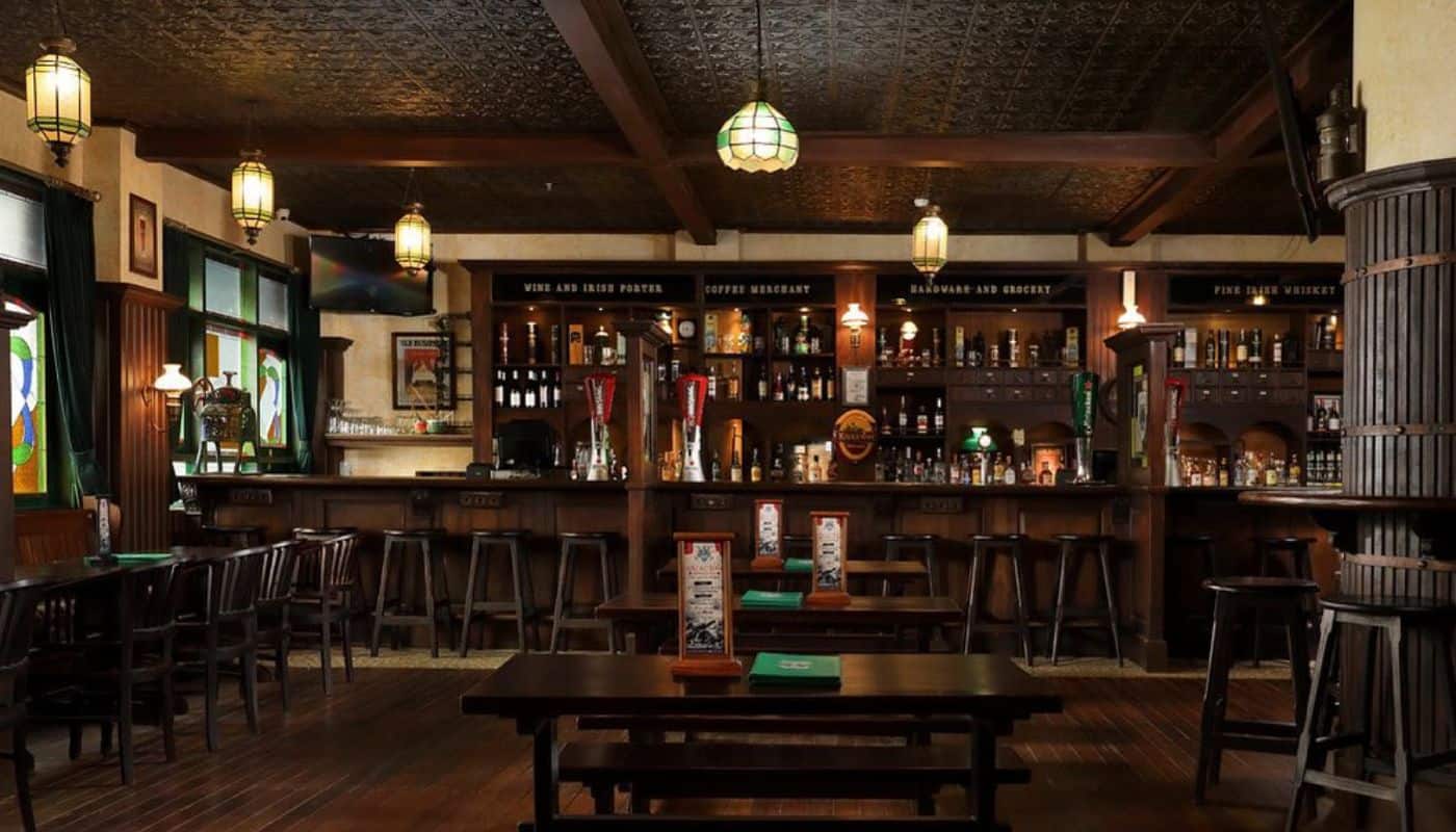 The BEST English Pubs in Bali for a Good Time