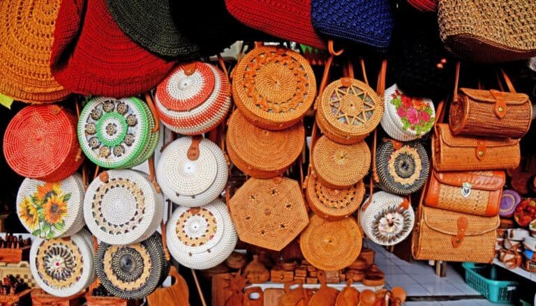 10 COOL Traditional Markets in Bali